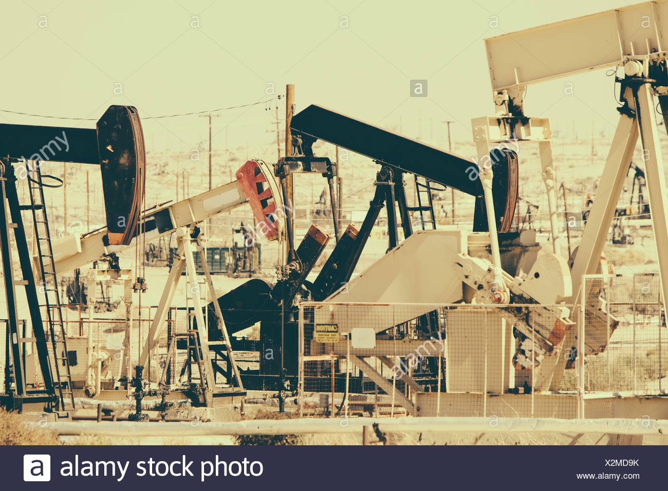 Land Oil Rig Stock Photos & Land Oil Rig Stock Images - Alamy