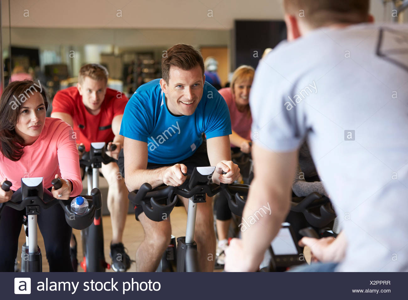 Spinning Class Young High Resolution Stock Photography and Images - Alamy