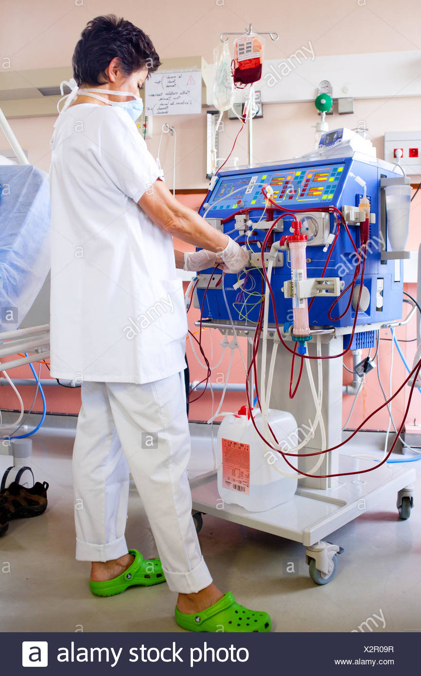 Hemodialysis Patient High Resolution Stock Photography and Images - Alamy