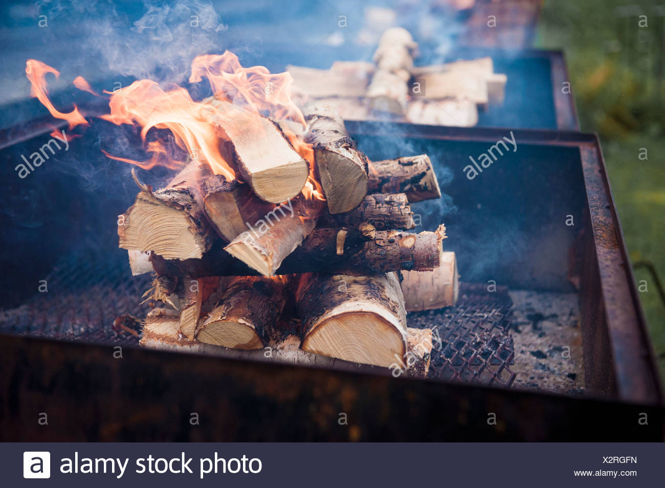 Wooden Log High Resolution Stock Photography and Images - Alamy