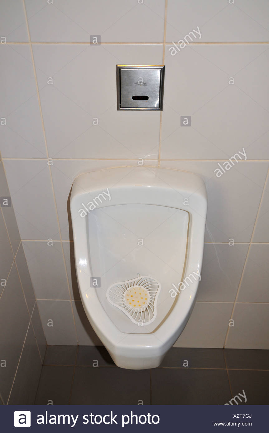 Urinate High Resolution Stock Photography and Images - Alamy