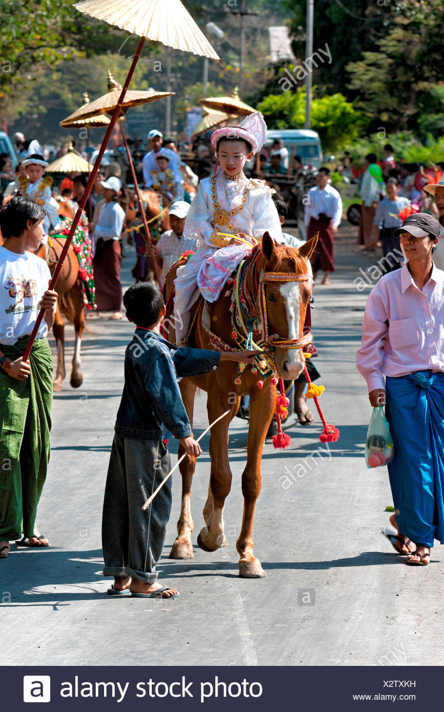 Burma Rituals Stock Photos & Burma Rituals Stock Images - Alamy