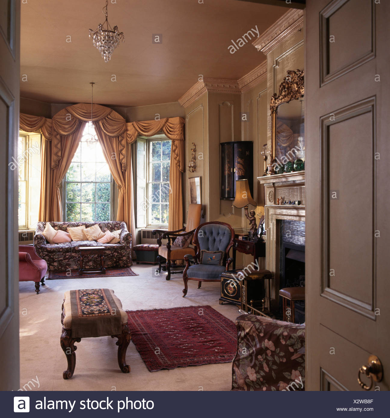 Georgian Style Furniture High Resolution Stock Photography and Images ...