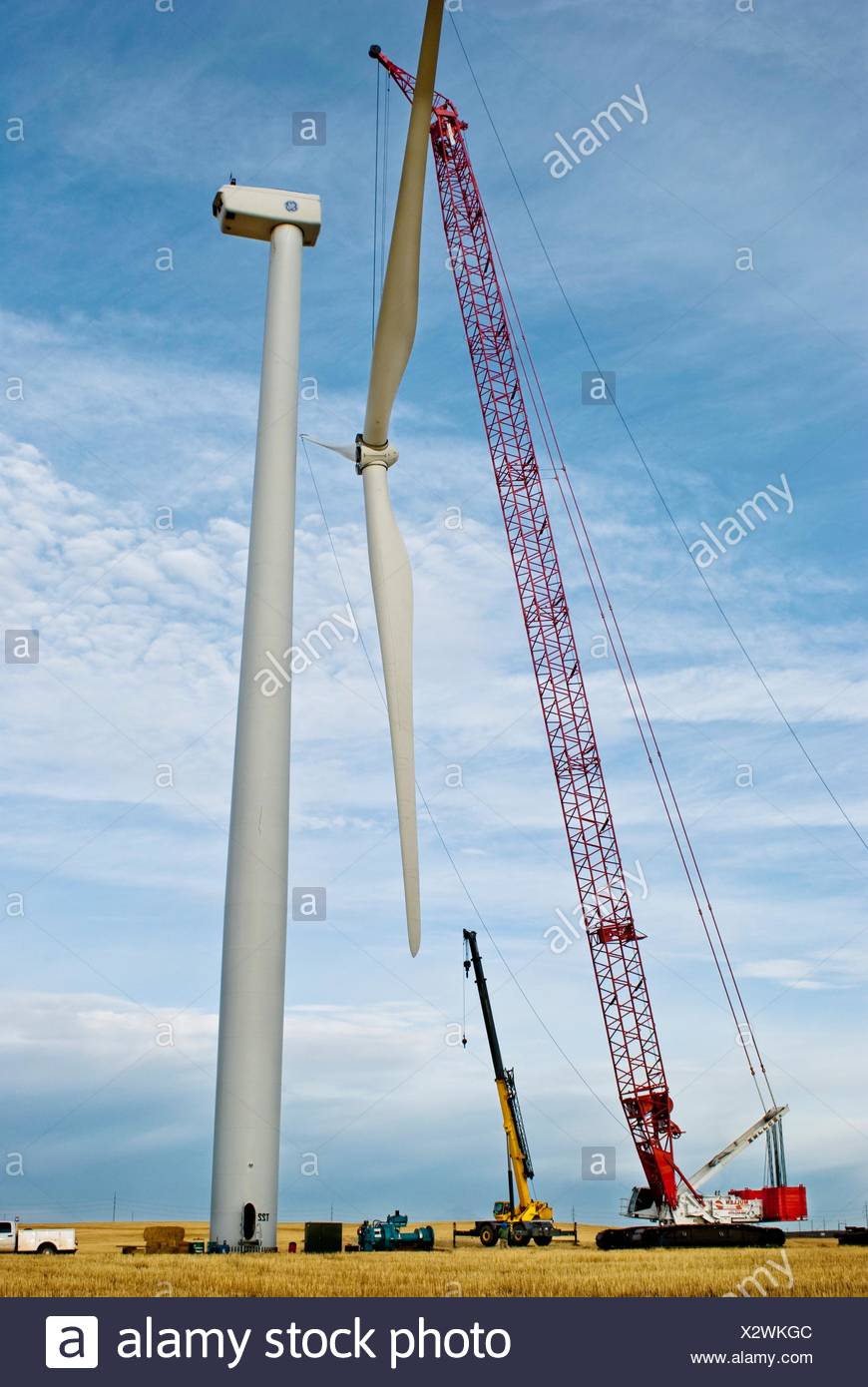 Fixing Windmill High Resolution Stock Photography and Images - Alamy