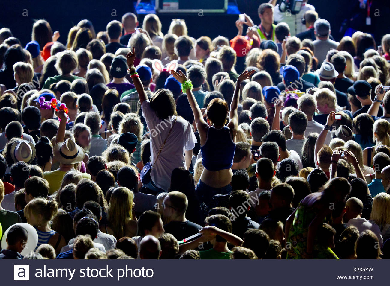 Concert Audience Stock Photos & Concert Audience Stock Images - Alamy