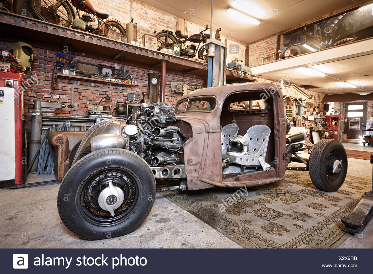 10 Litre Cubic Capacities High Resolution Stock Photography and Images ...