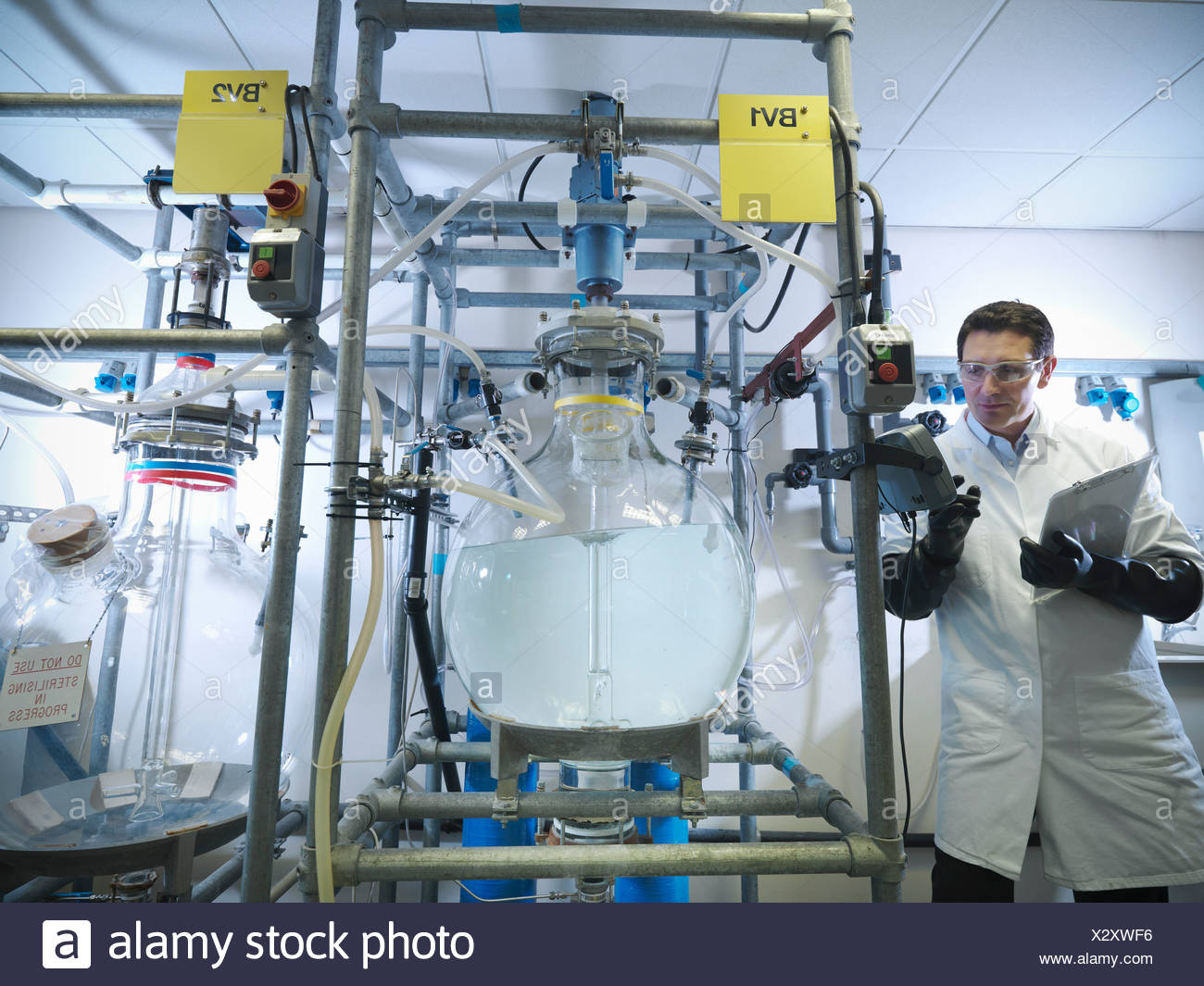 Laboratory Vessels High Resolution Stock Photography and Images - Alamy