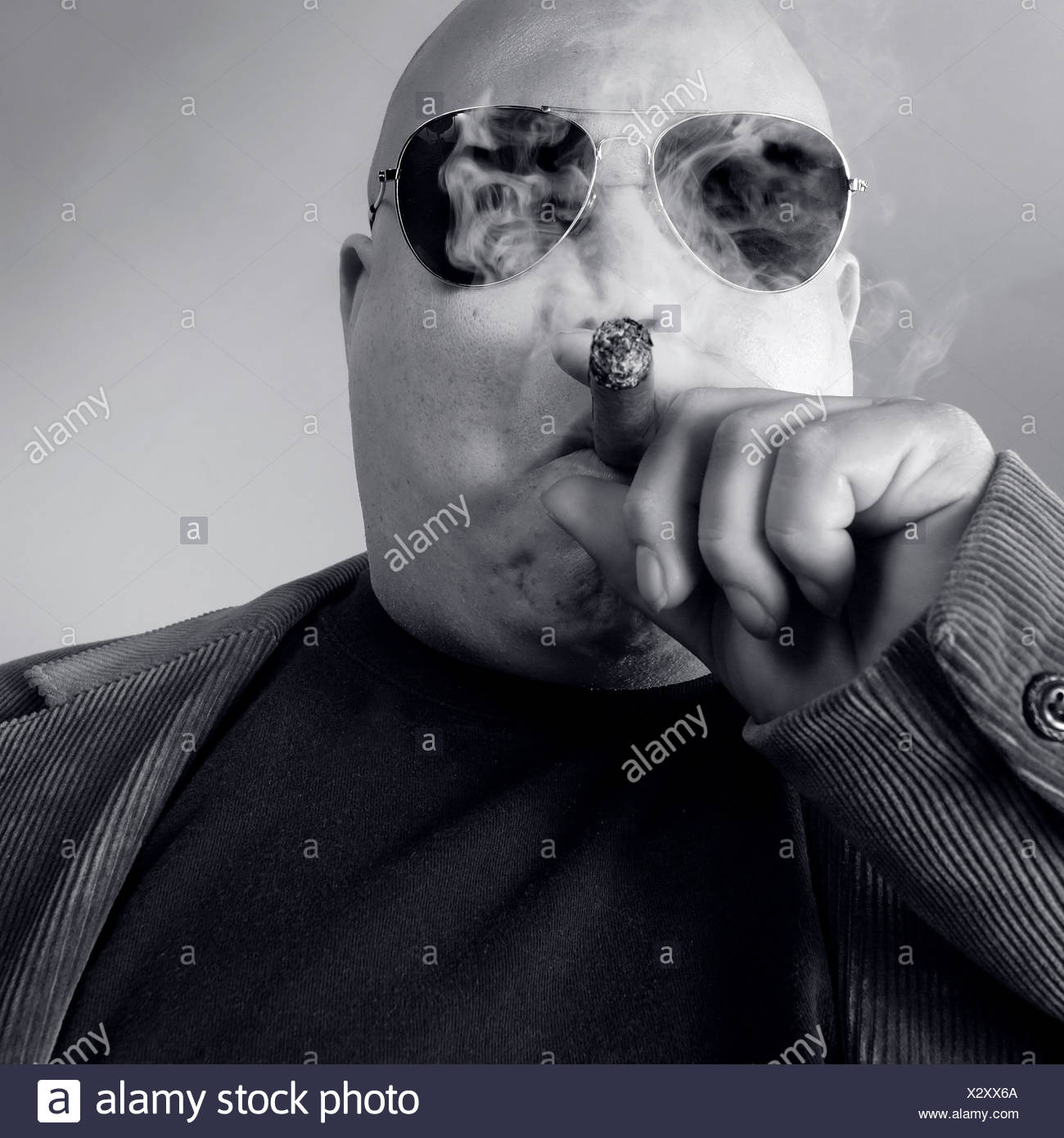 Male Cigars High Resolution Stock Photography and Images - Alamy