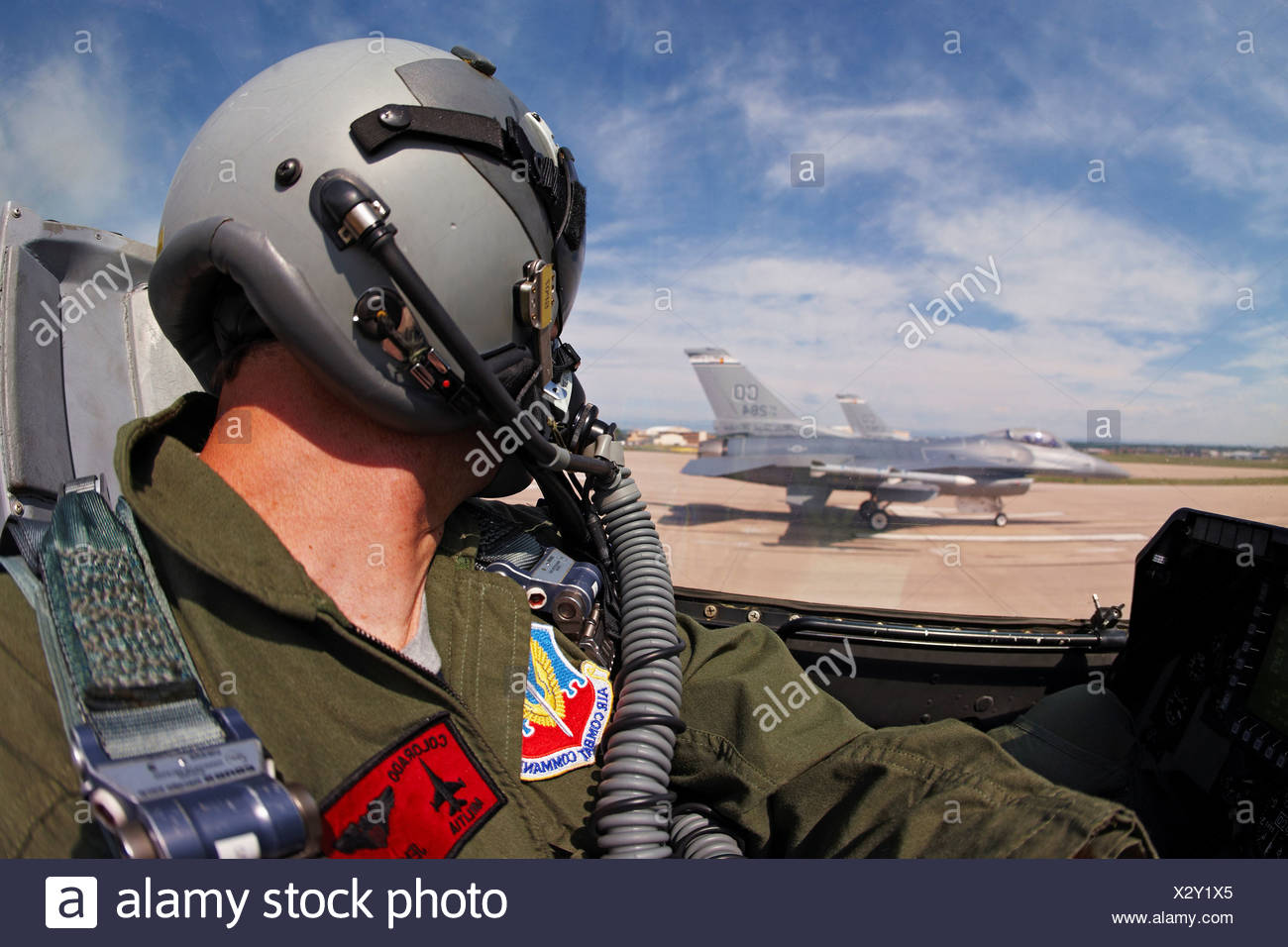 Fighter Pilot Cockpit Stock Photos & Fighter Pilot Cockpit Stock Images ...