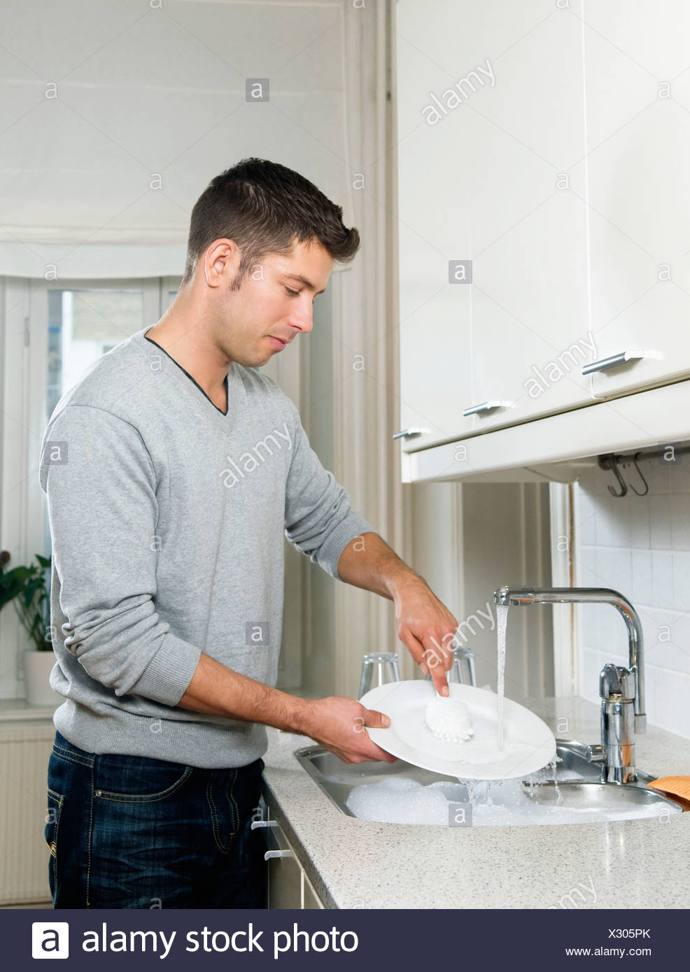 Dishes Wash Up Stock Photos & Dishes Wash Up Stock Images - Alamy