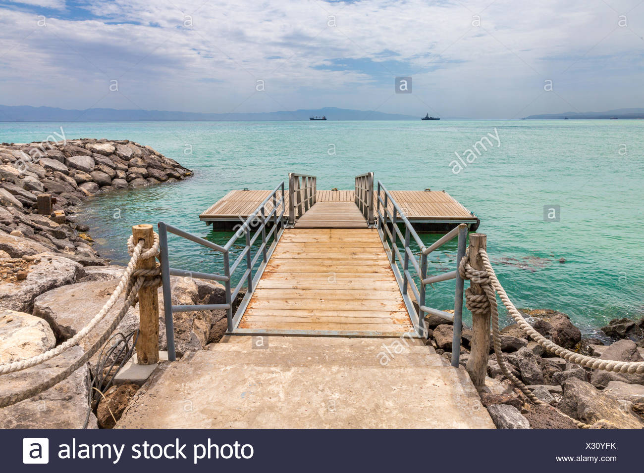 Floating Deck Stock Photos & Floating Deck Stock Images - Alamy