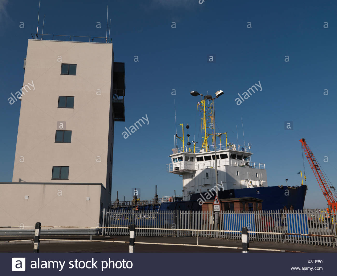 Control Tower Stock Photos & Control Tower Stock Images - Alamy