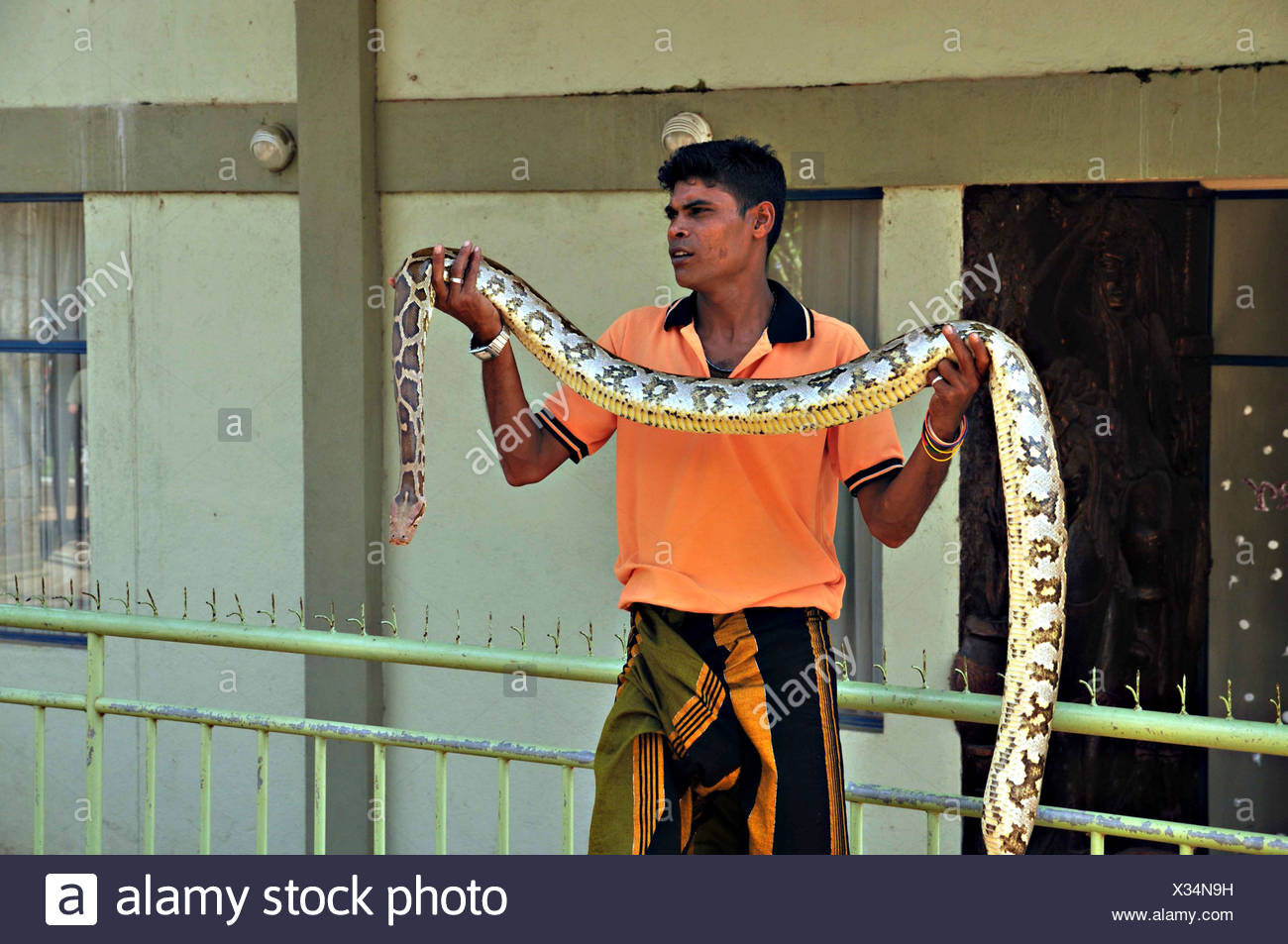 Asian Asians High Resolution Stock Photography and Images - Alamy