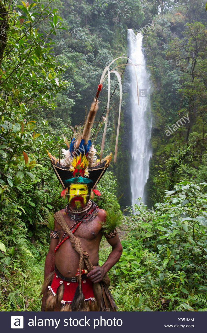 Tari Papua New Guinea High Resolution Stock Photography and Images - Alamy