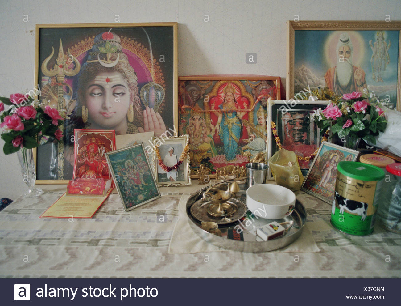 Hindu Altar Home High Resolution Stock Photography and Images - Alamy