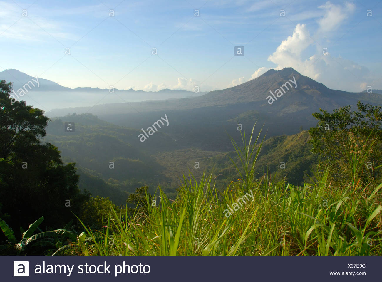 Southeast Asia Mountain Ranges High Resolution Stock Photography and ...
