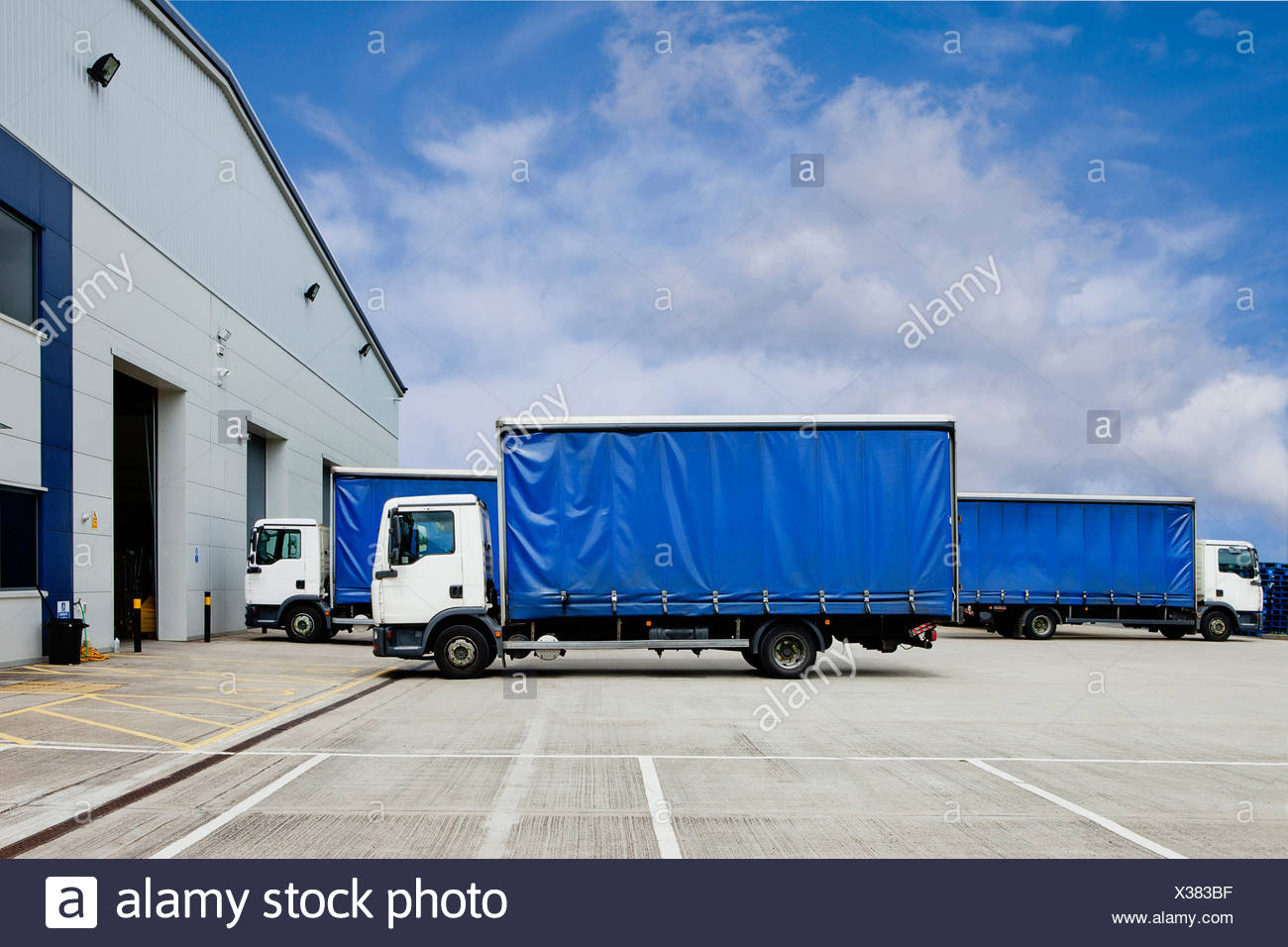 Loading Bay And Trucks High Resolution Stock Photography and Images - Alamy