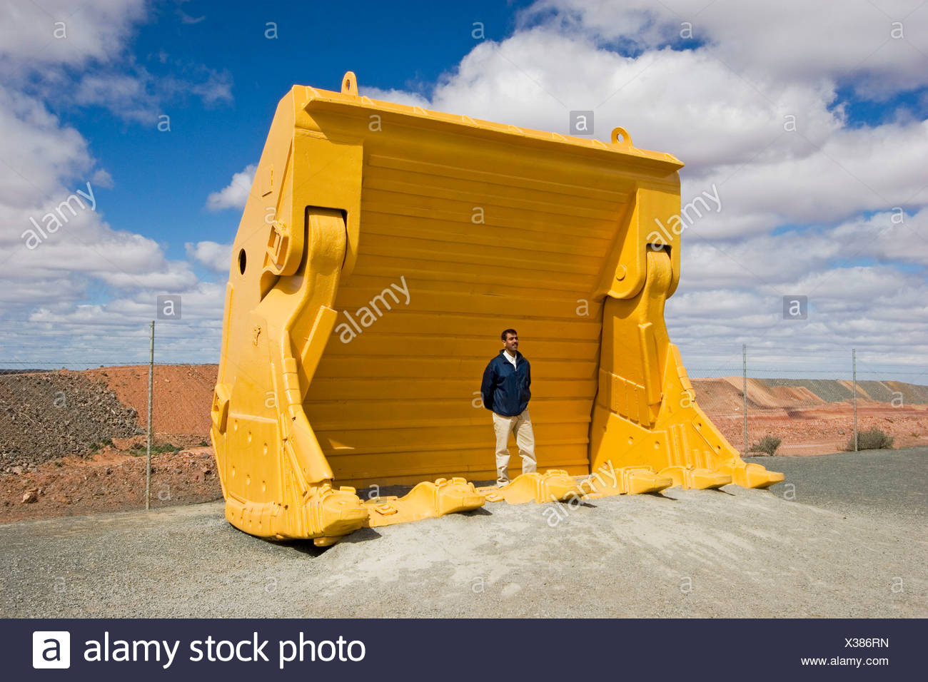 Excavator Mine Australia High Resolution Stock Photography and Images ...