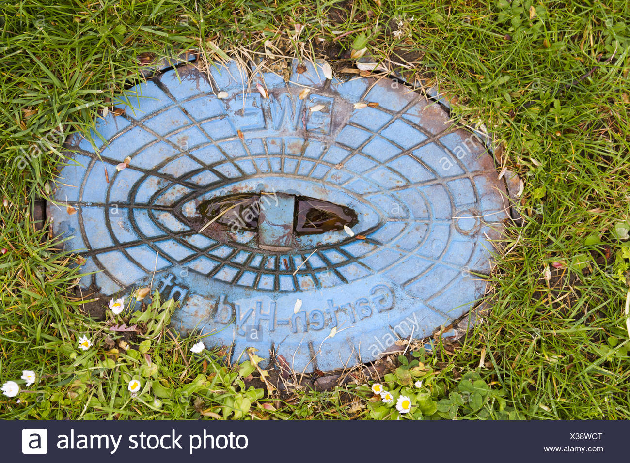 Underground Hydrant Stock Photos & Underground Hydrant Stock Images - Alamy