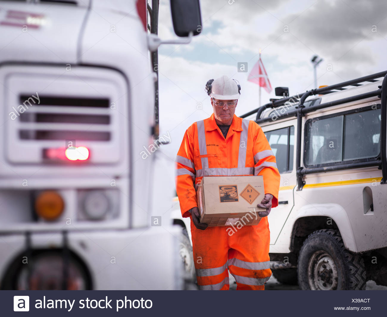 Explosives High Resolution Stock Photography and Images - Alamy