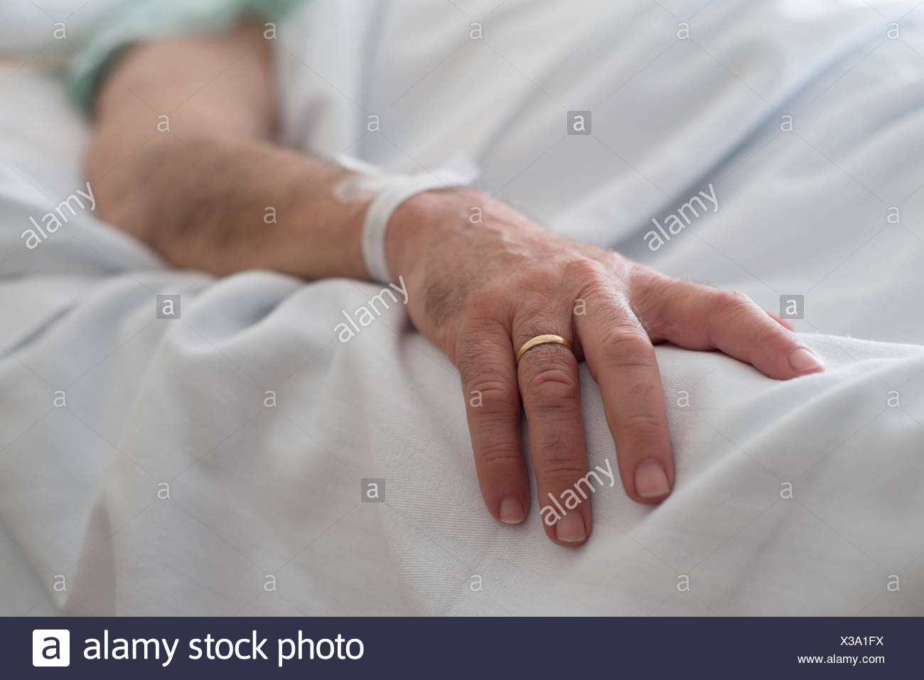 Convalescing High Resolution Stock Photography and Images - Alamy