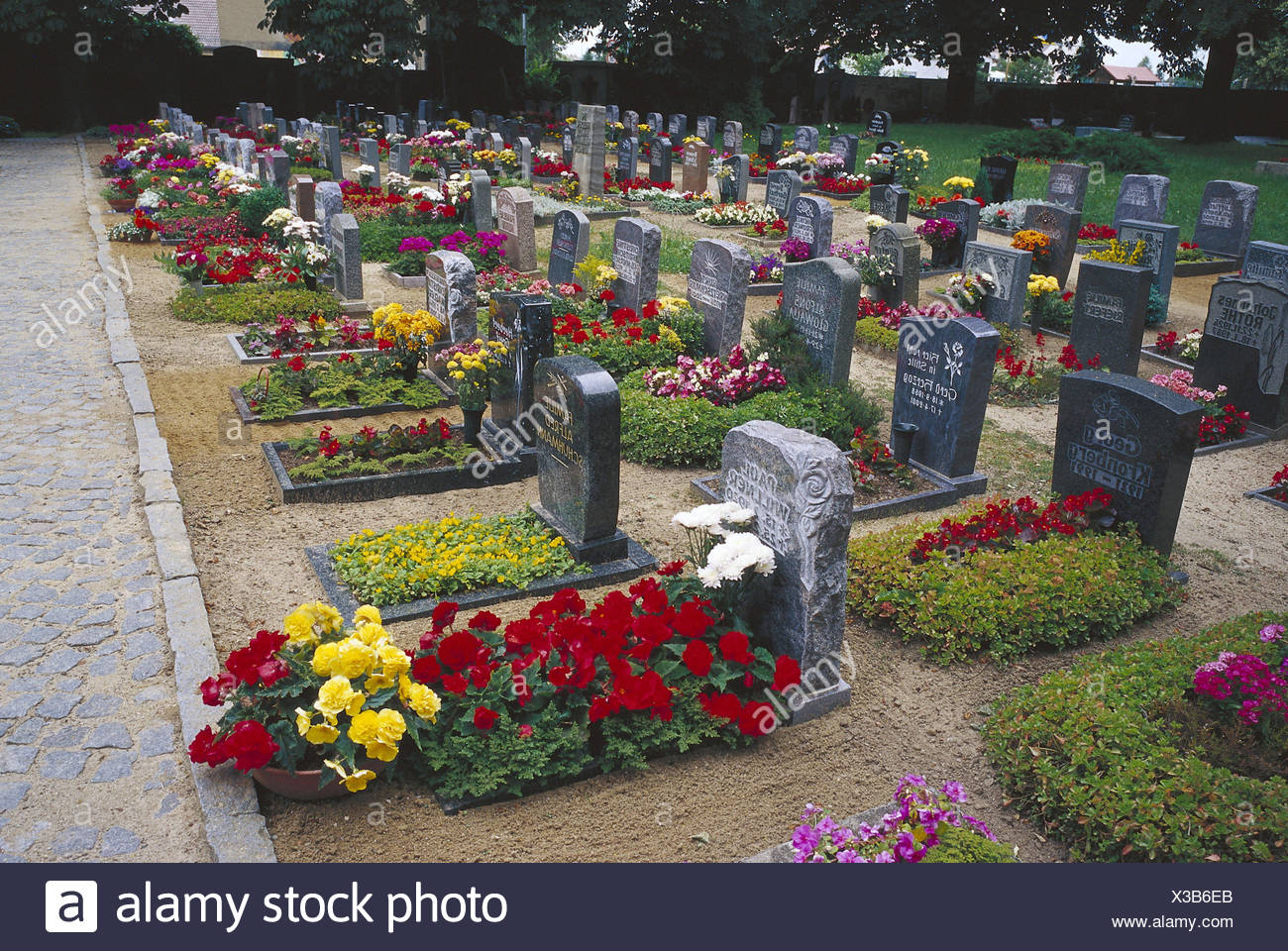Burial Tombs High Resolution Stock Photography and Images - Alamy