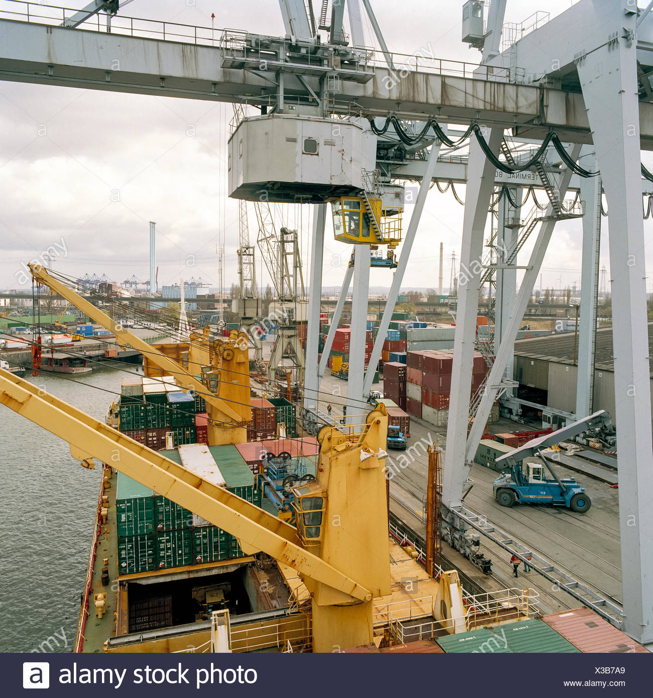 Gantry Stock Photos & Gantry Stock Images - Alamy