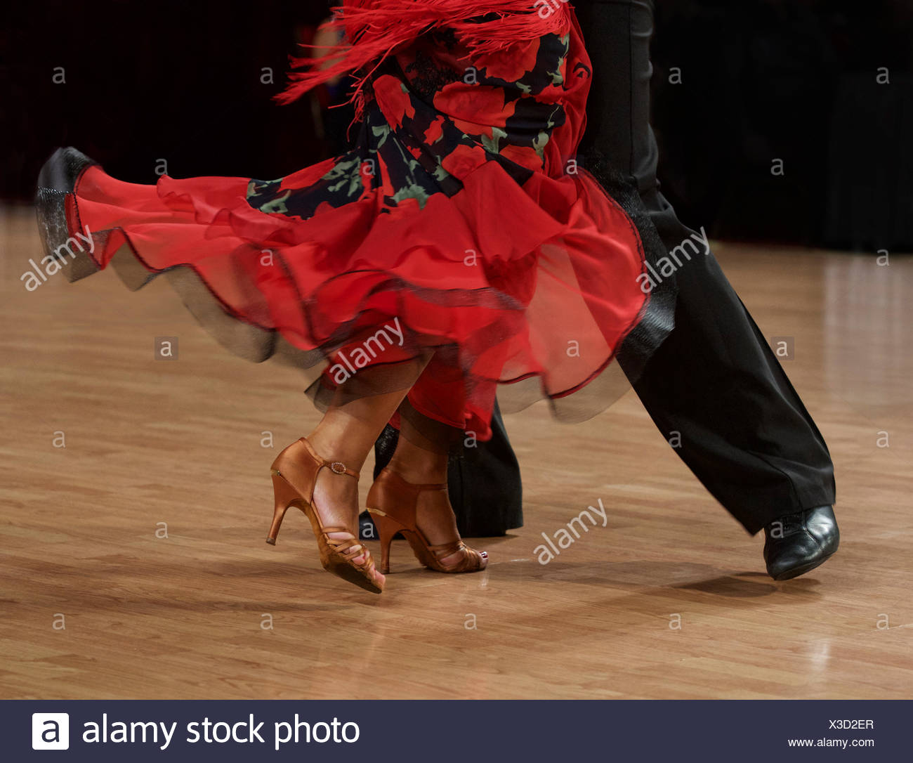 Flamenco Dancing Couple High Resolution Stock Photography and Images ...