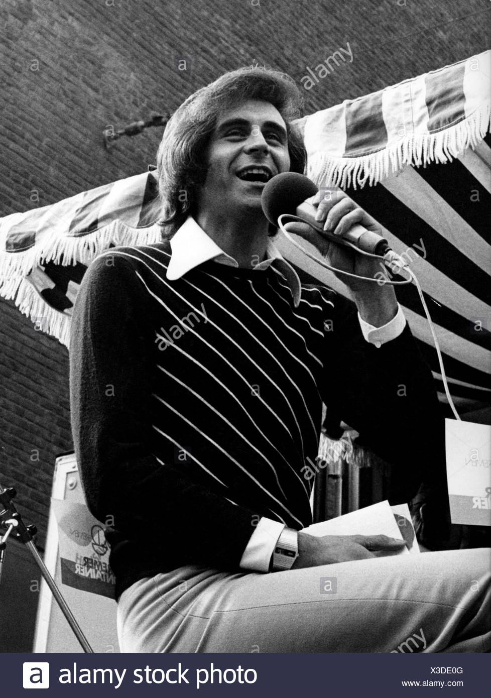 Rubin Singer High Resolution Stock Photography and Images - Alamy