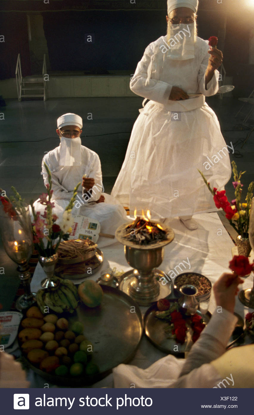 Mumbai India Parsi Religion High Resolution Stock Photography and ...