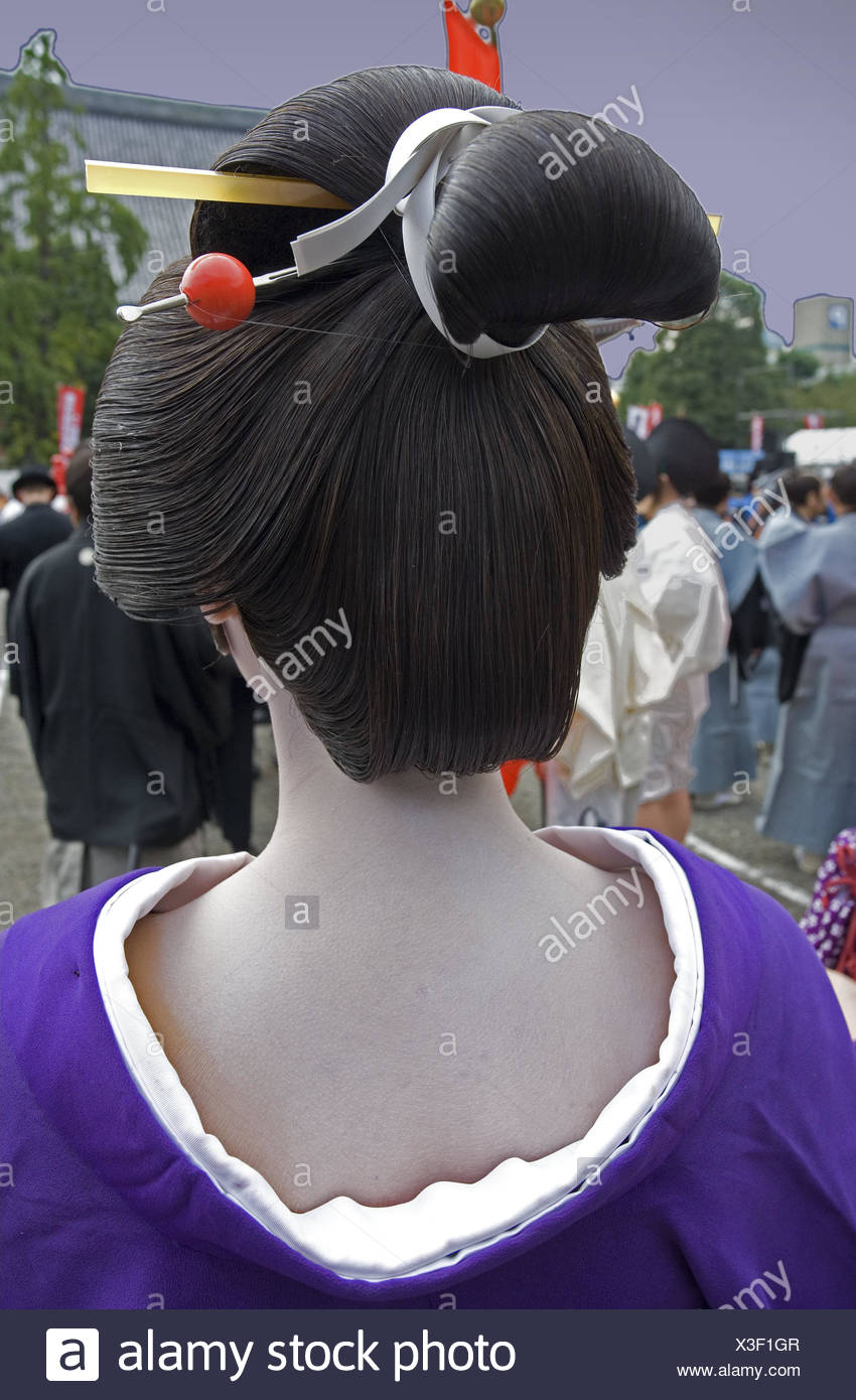 Geisha Hairstyle High Resolution Stock Photography and Images - Alamy