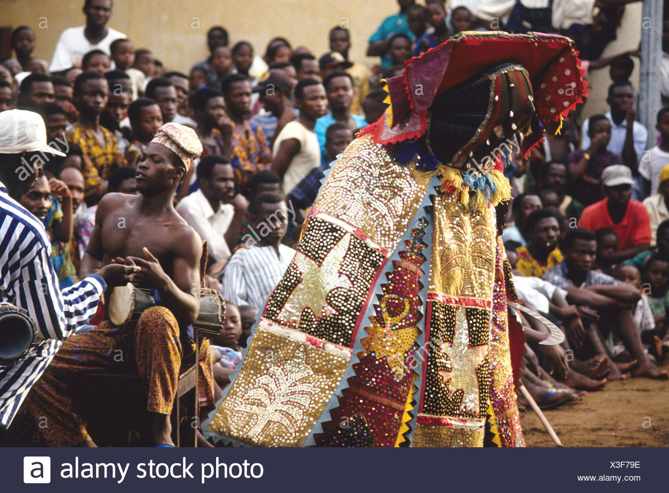 Egungun Stock Photos & Egungun Stock Images - Alamy