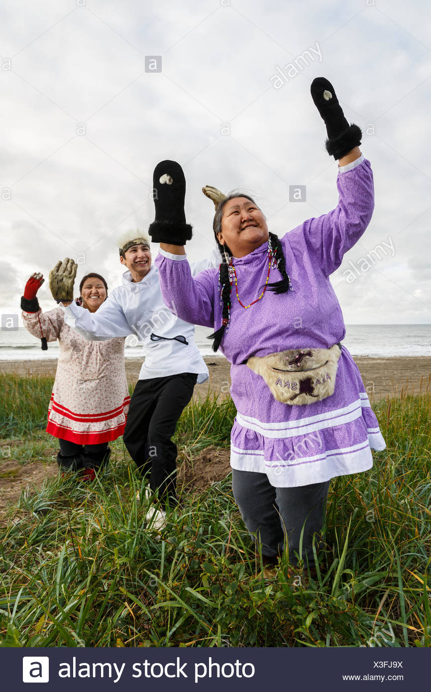 Alaska Native Family High Resolution Stock Photography and Images - Alamy