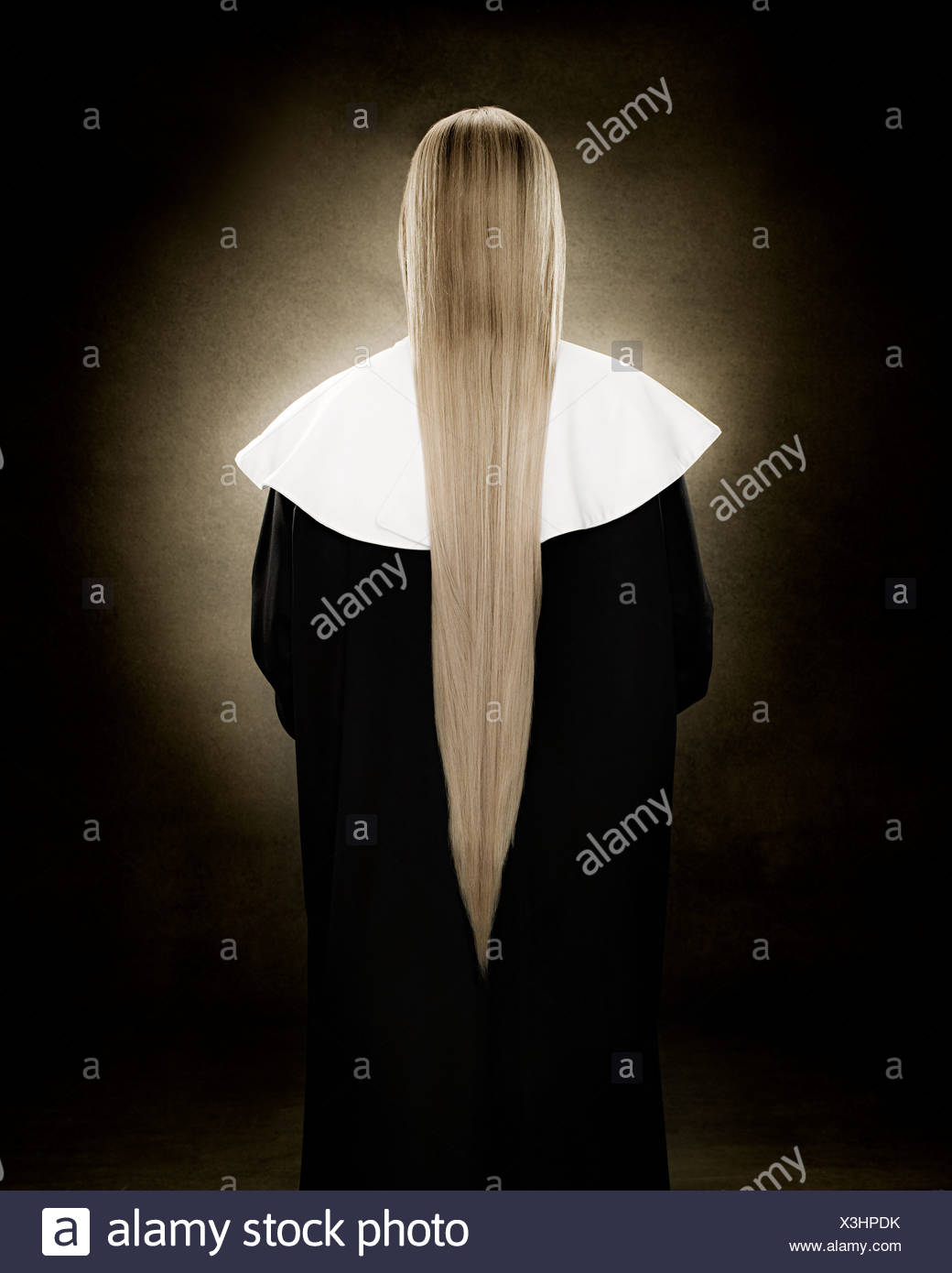 Nun High Resolution Stock Photography and Images - Alamy