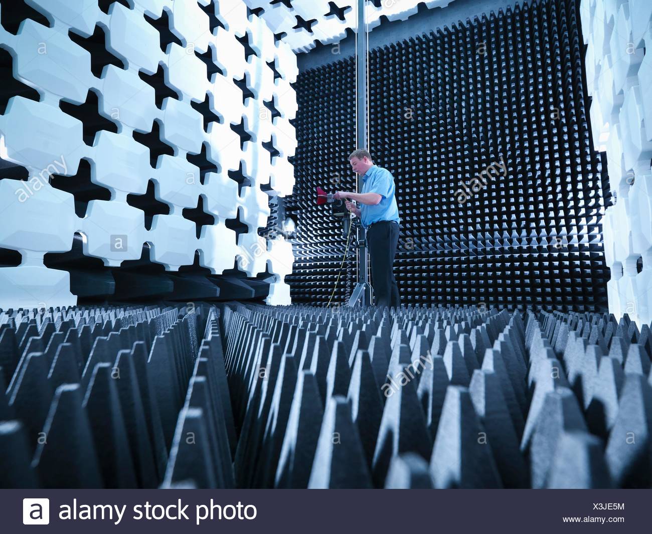 Electronic Testing High Resolution Stock Photography and Images - Alamy