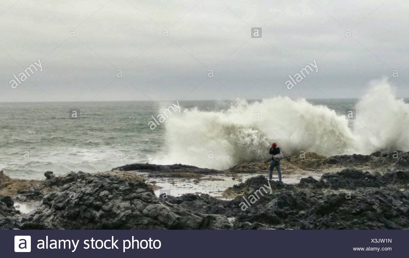 Crashing Waves Person Stock Photos & Crashing Waves Person Stock Images ...