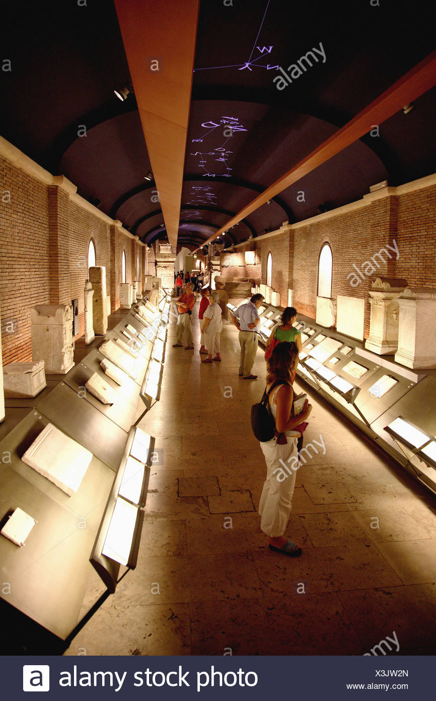 Tabularium High Resolution Stock Photography and Images - Alamy