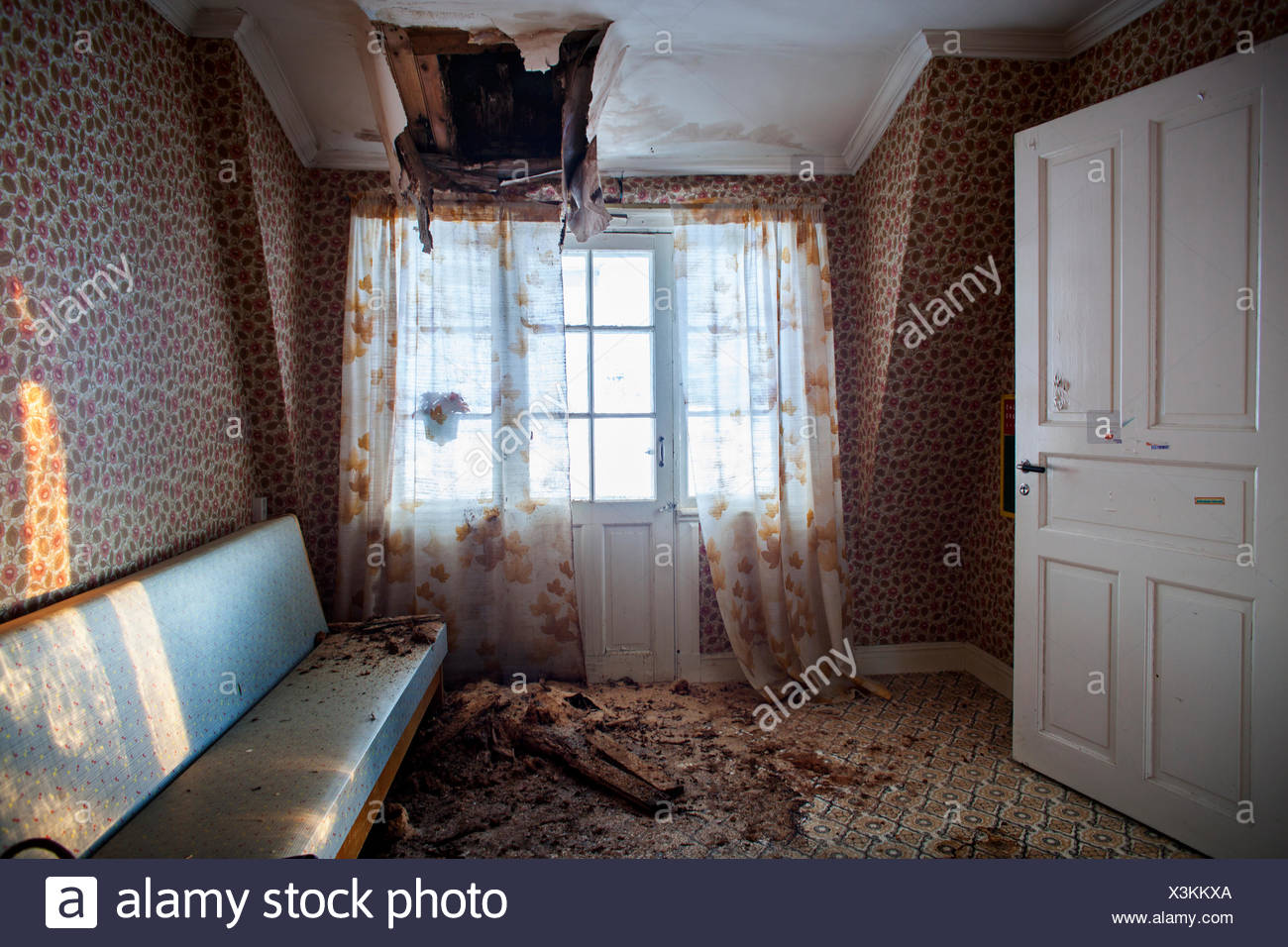 Untidy Room Stock Photos & Untidy Room Stock Images - Alamy
