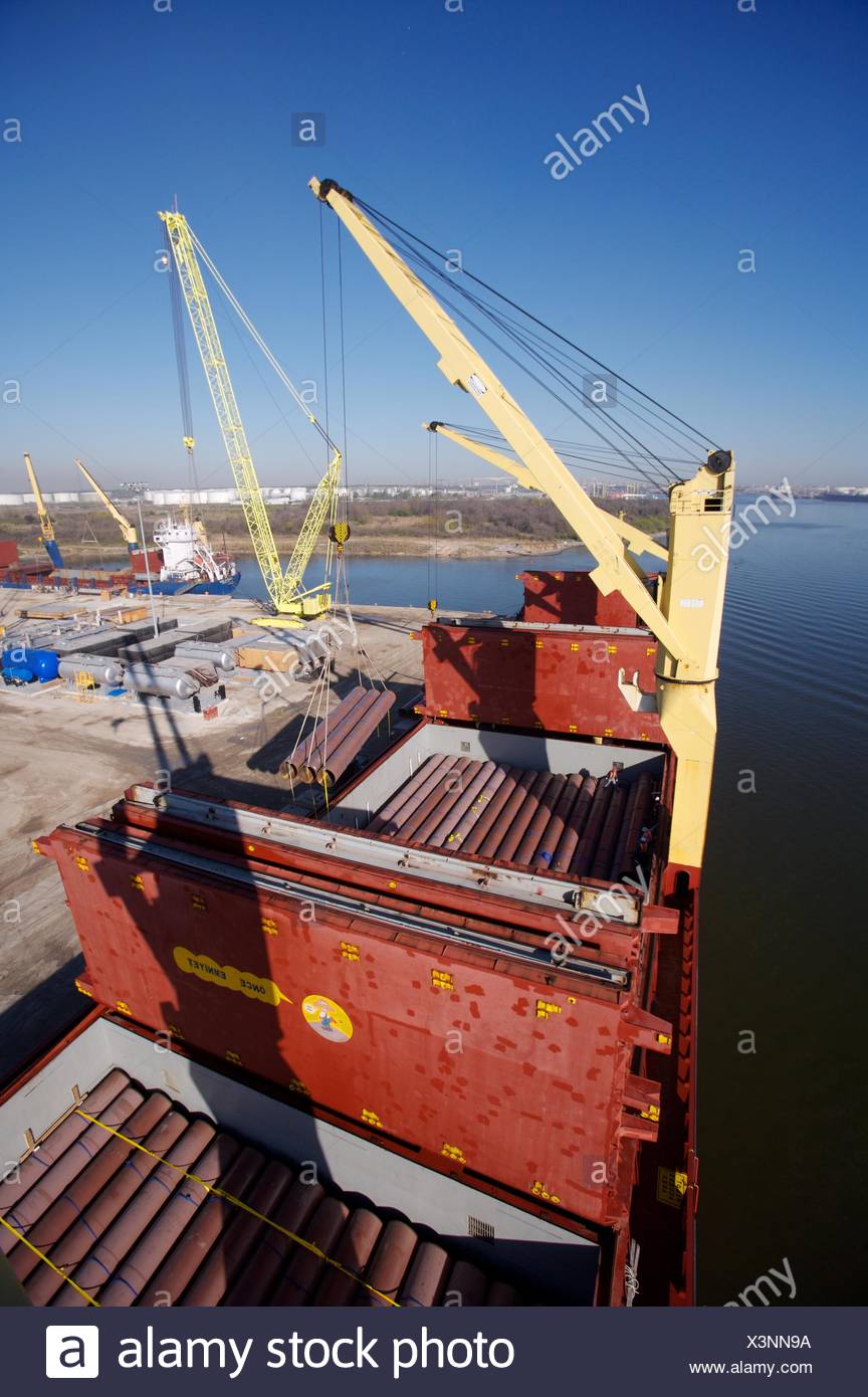 Offloading Crane High Resolution Stock Photography and Images - Alamy