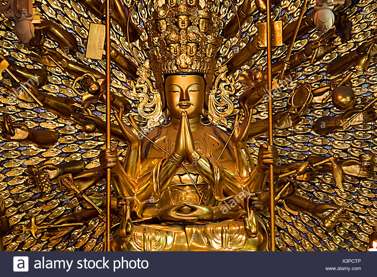 Buddha Altar Stock Photos & Buddha Altar Stock Images - Alamy