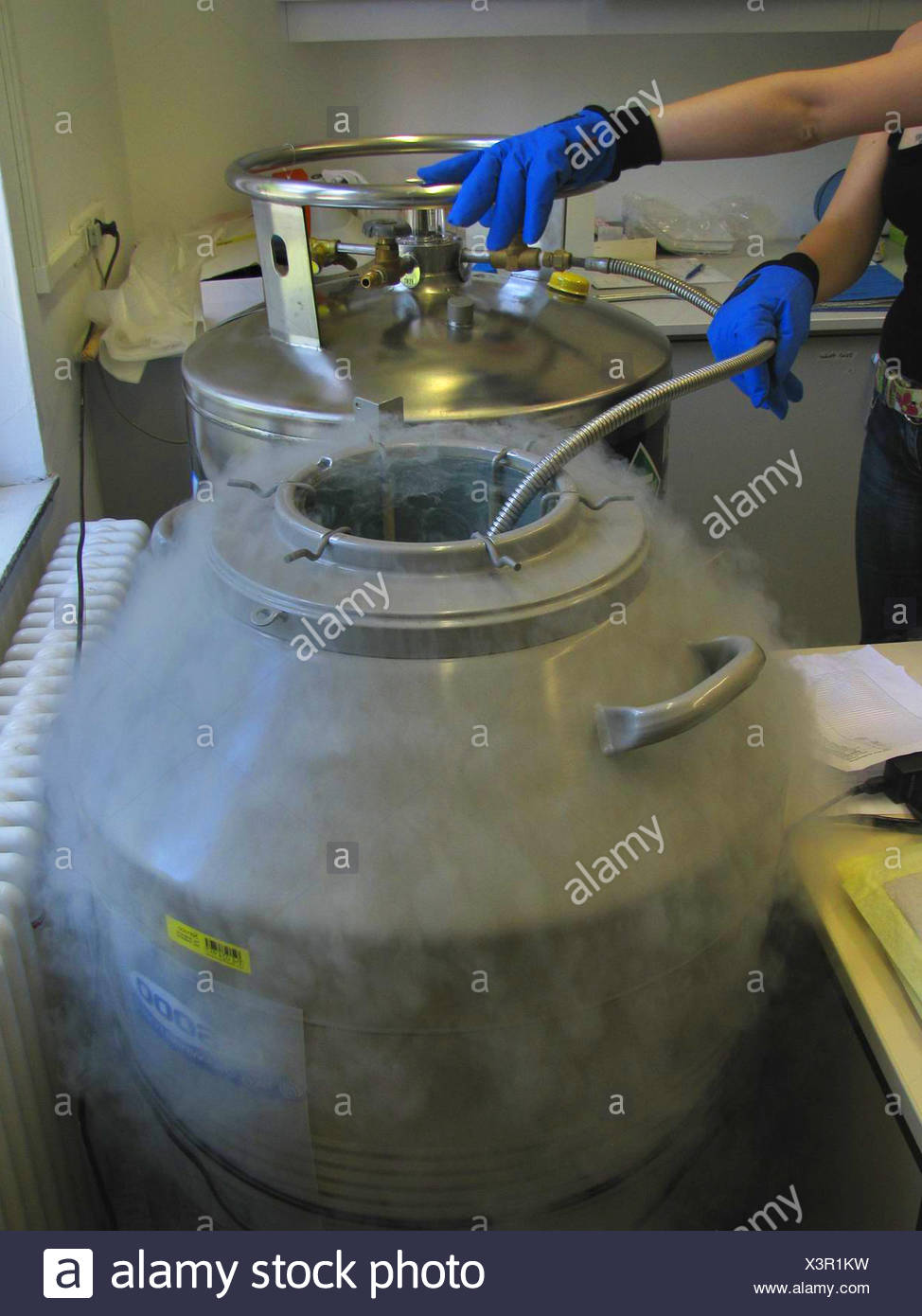 Liquid Nitrogen Pouring High Resolution Stock Photography and Images ...