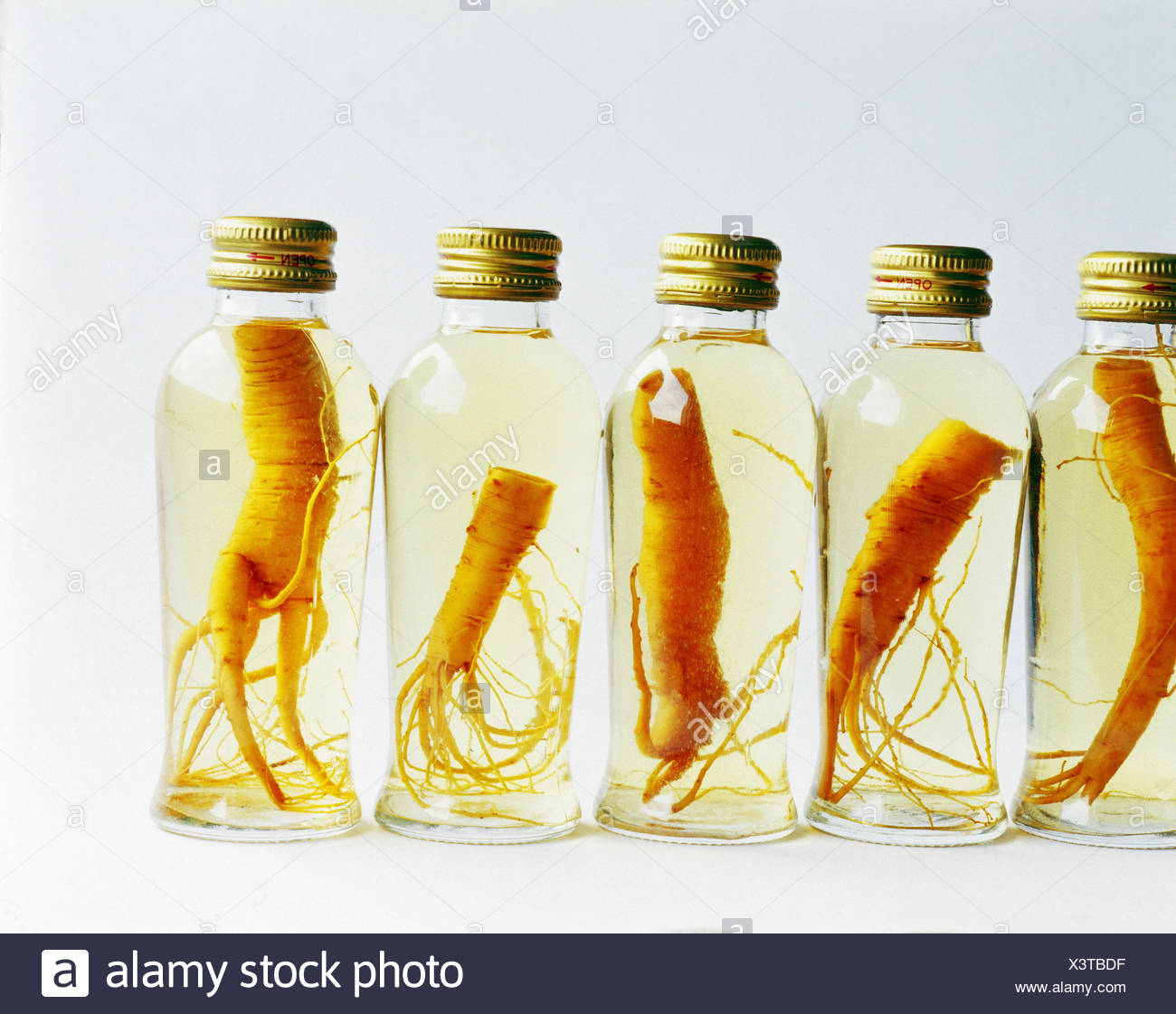 Panax Quinquefolium Roots High Resolution Stock Photography and Images ...