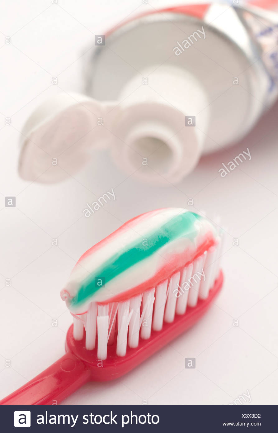 Striped Toothpaste And Tube Stock Photos & Striped Toothpaste And Tube ...