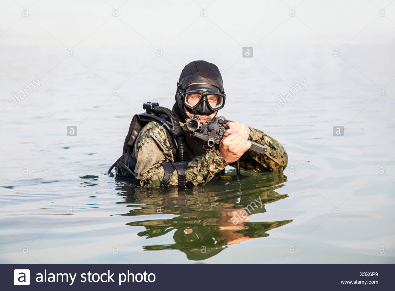 Navy Frogman Team High Resolution Stock Photography and Images - Alamy