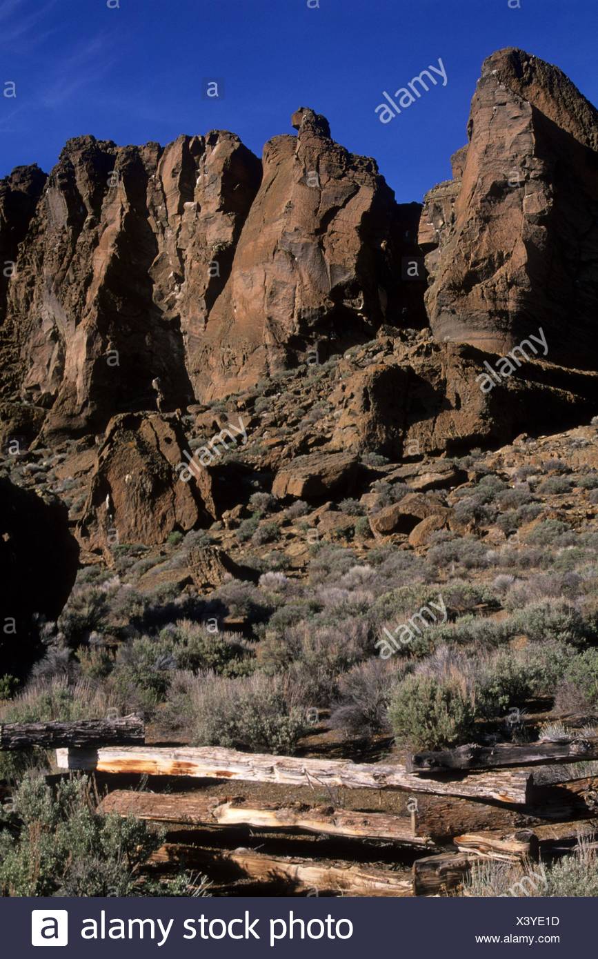 Fort Rock State Park Oregon High Resolution Stock Photography and ...