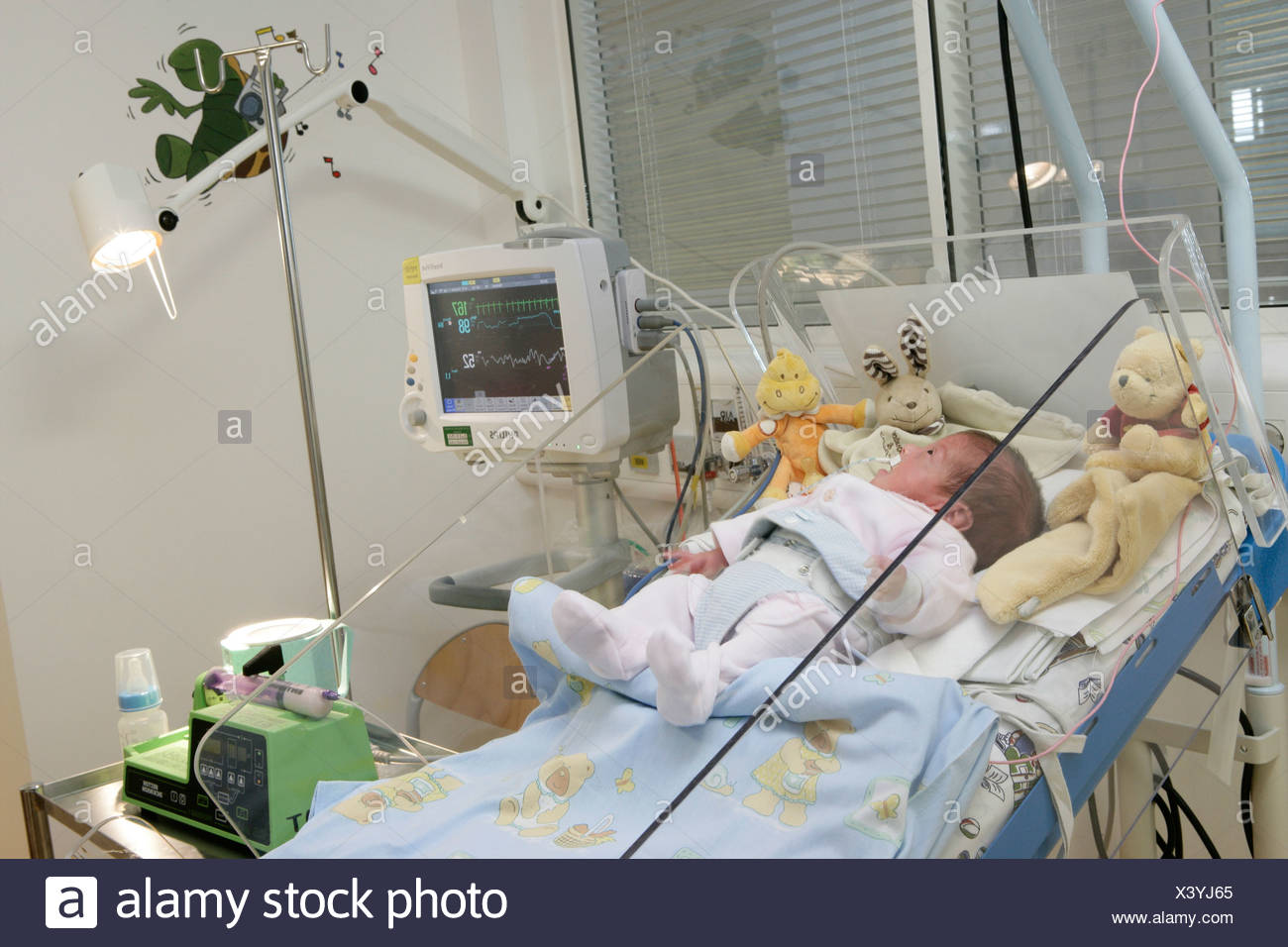 Icu Baby High Resolution Stock Photography and Images - Alamy