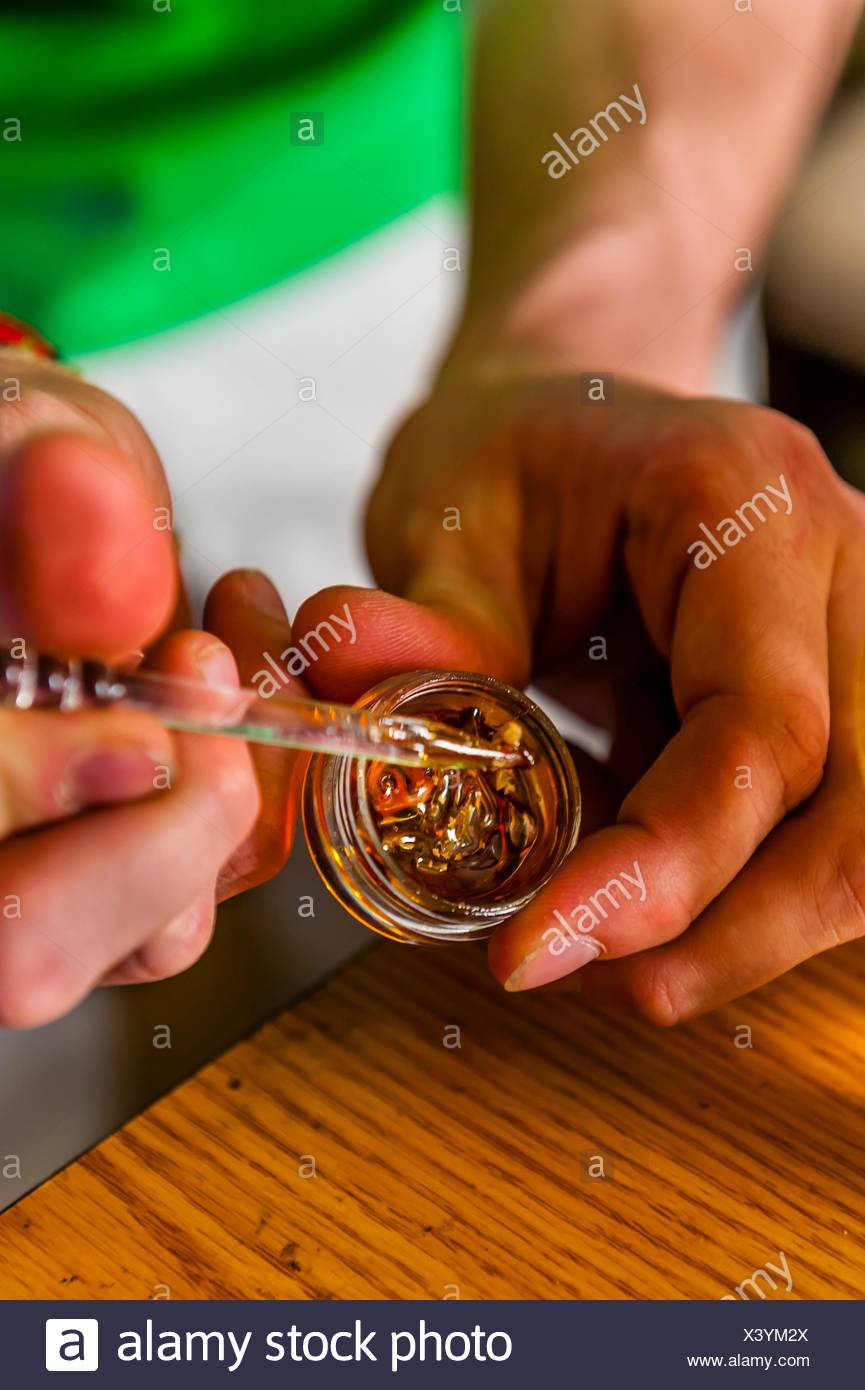 Dabbing Stock Photos & Dabbing Stock Images - Alamy