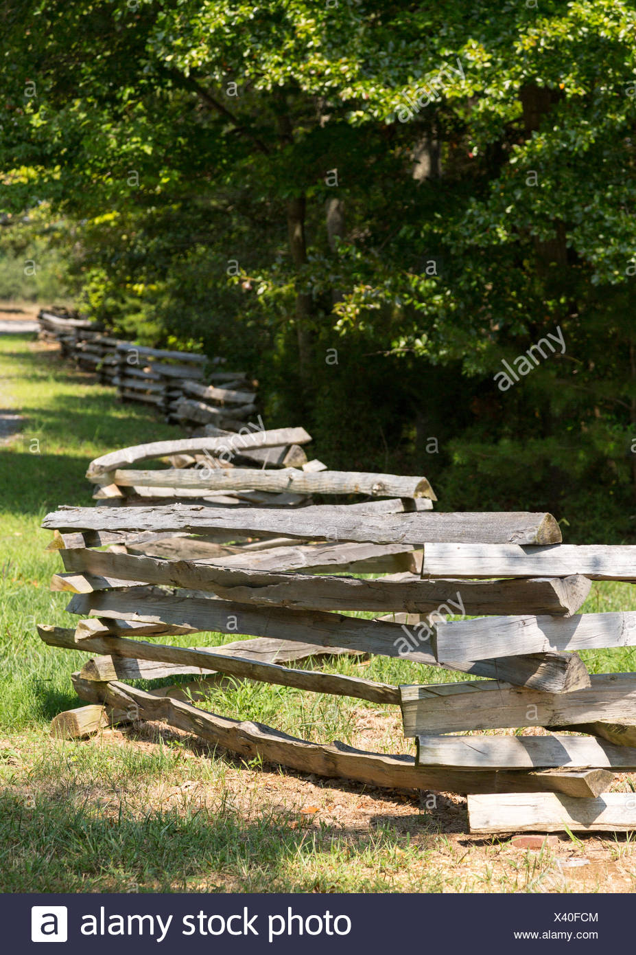 Split Log Fence High Resolution Stock Photography and Images - Alamy