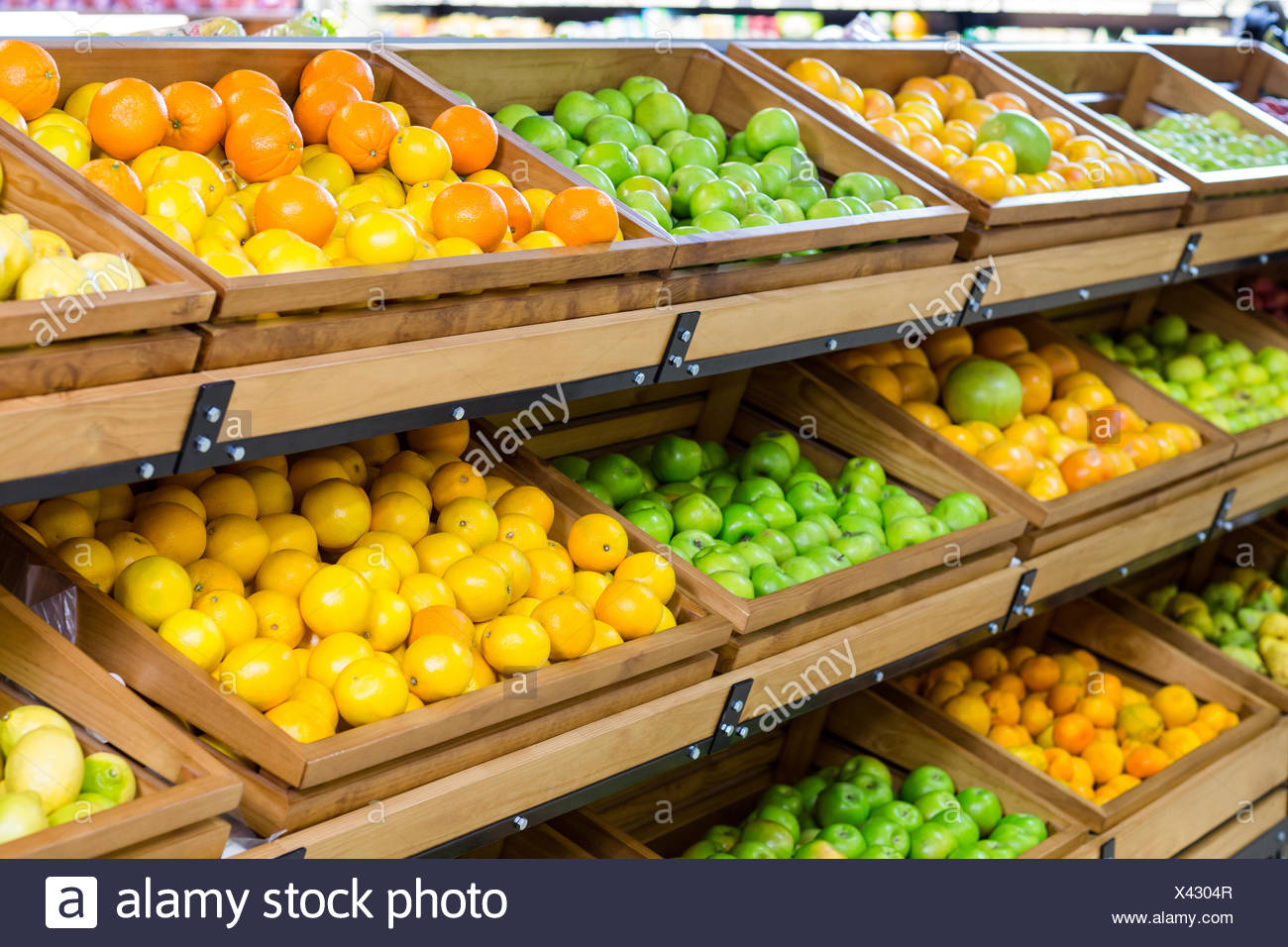 Supermarket Vegetable Aisle High Resolution Stock Photography and ...