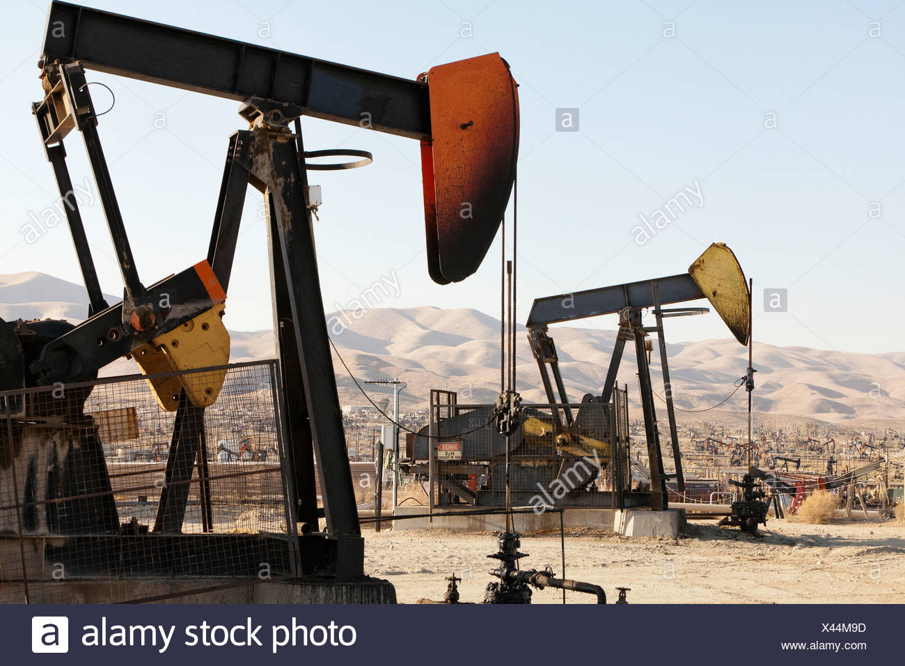 Oil Donkey High Resolution Stock Photography and Images - Alamy